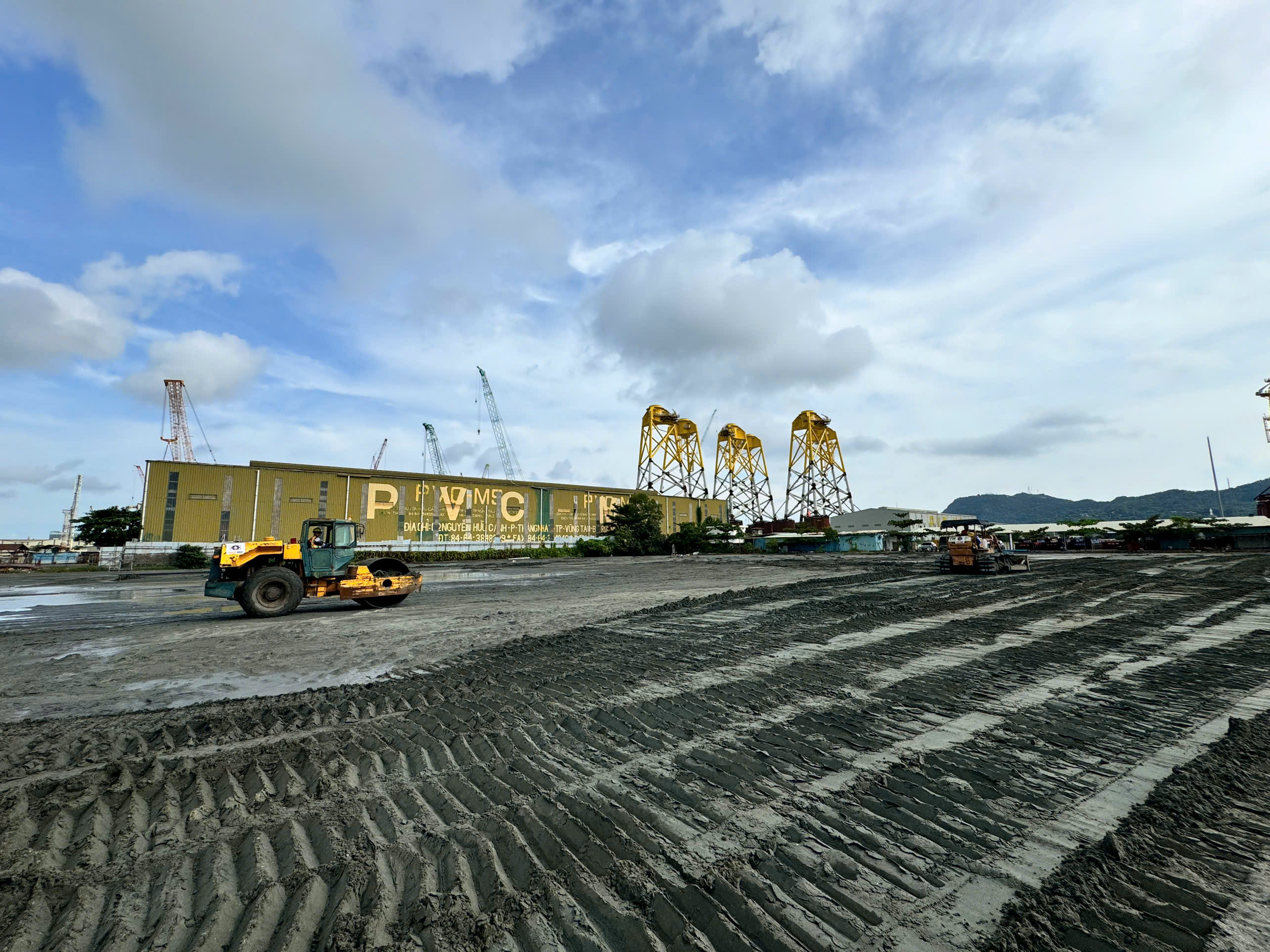 PetroVietnam Insurance Corporation (PVI)